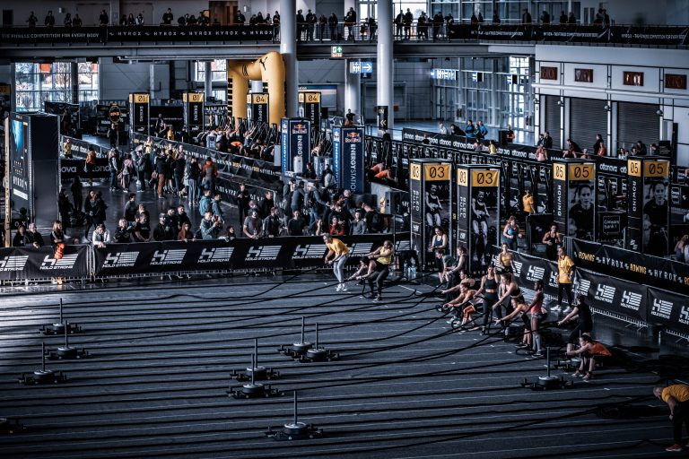 HYROX – så funkar den snabbt växande trendsporten - Sporthälsa