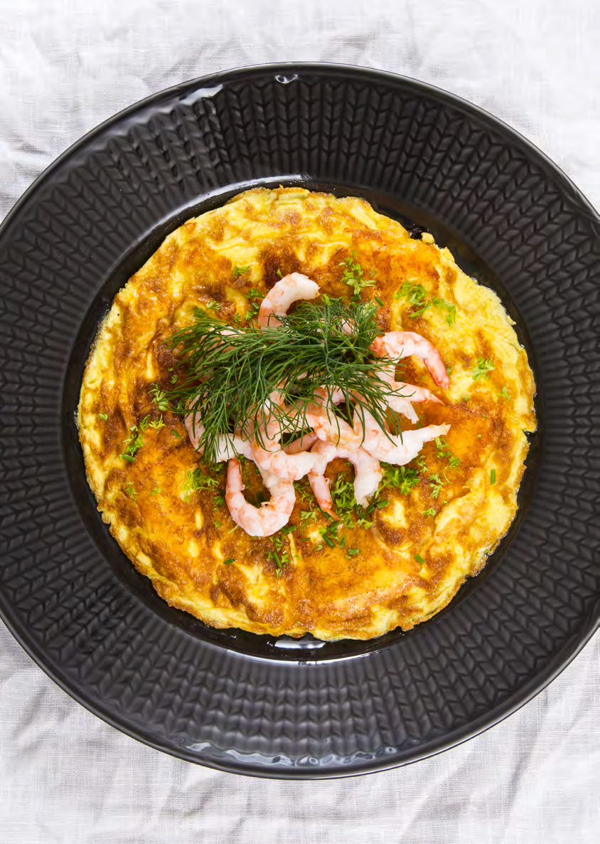 Frasig ostomelett med räkor - gott, blodsockersmart recept - Sporthälsa