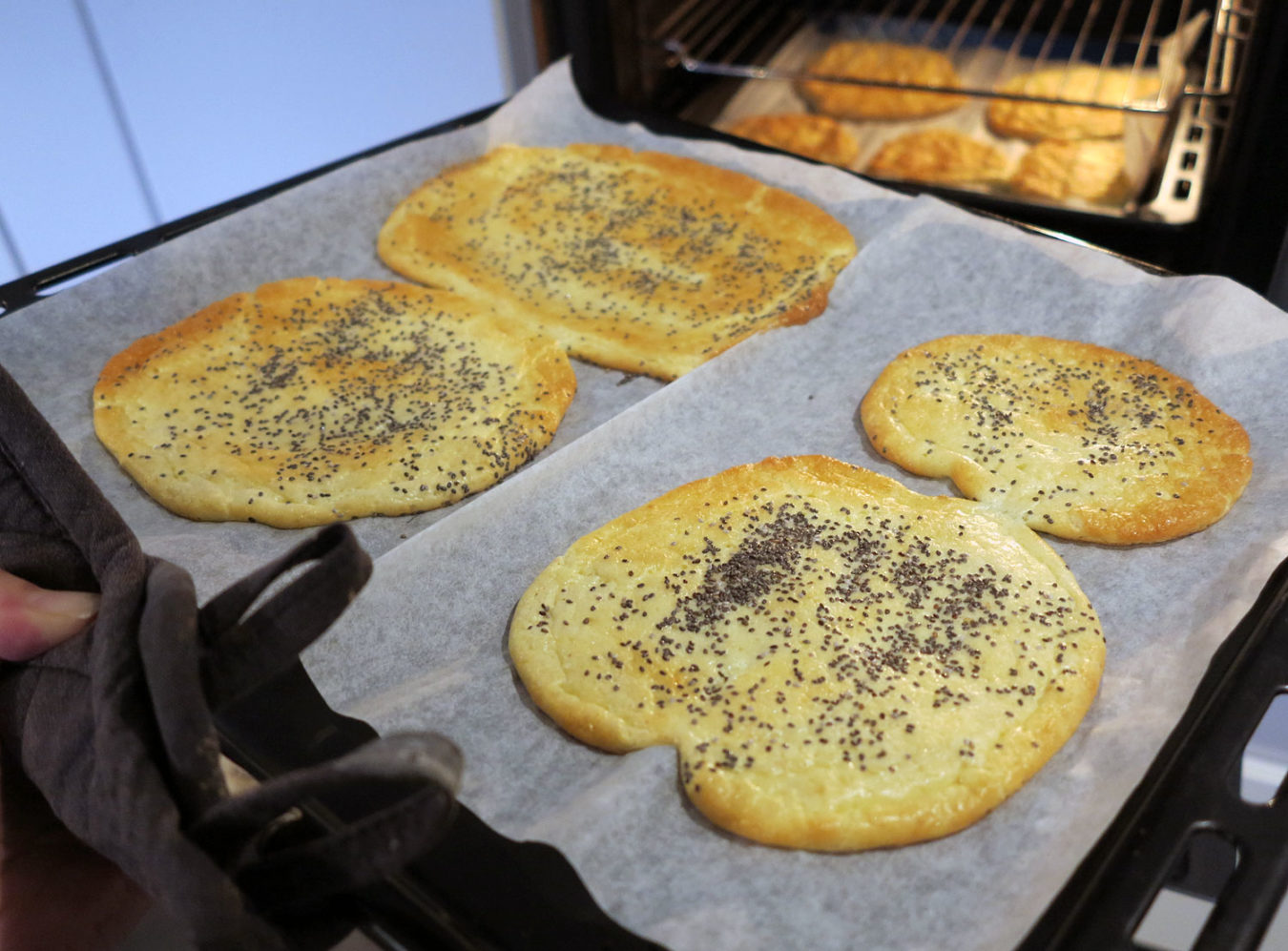 Oopsies recept - proteinrikt ägg- och ostbröd
