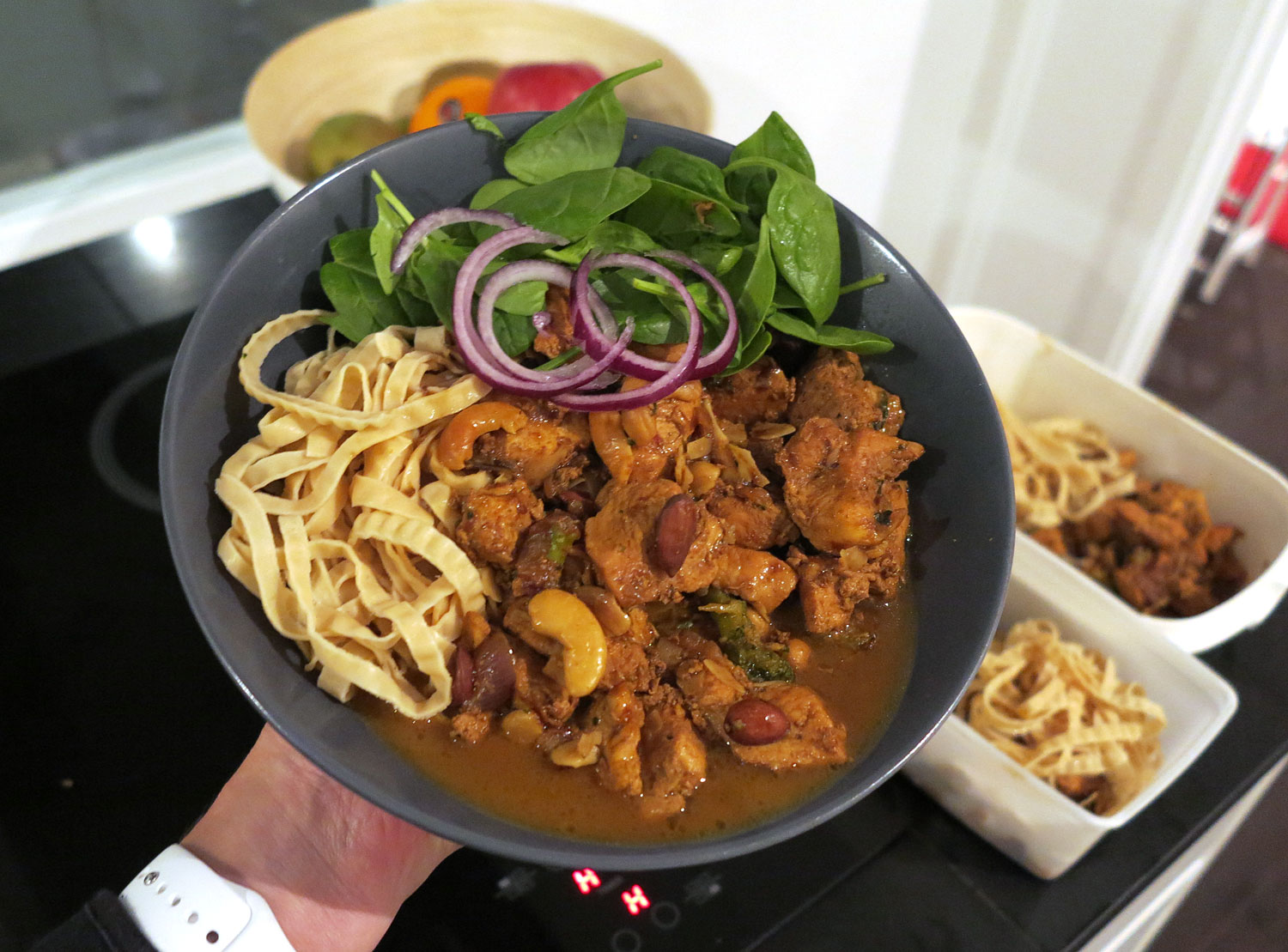 Wok med kyckling och bönpasta