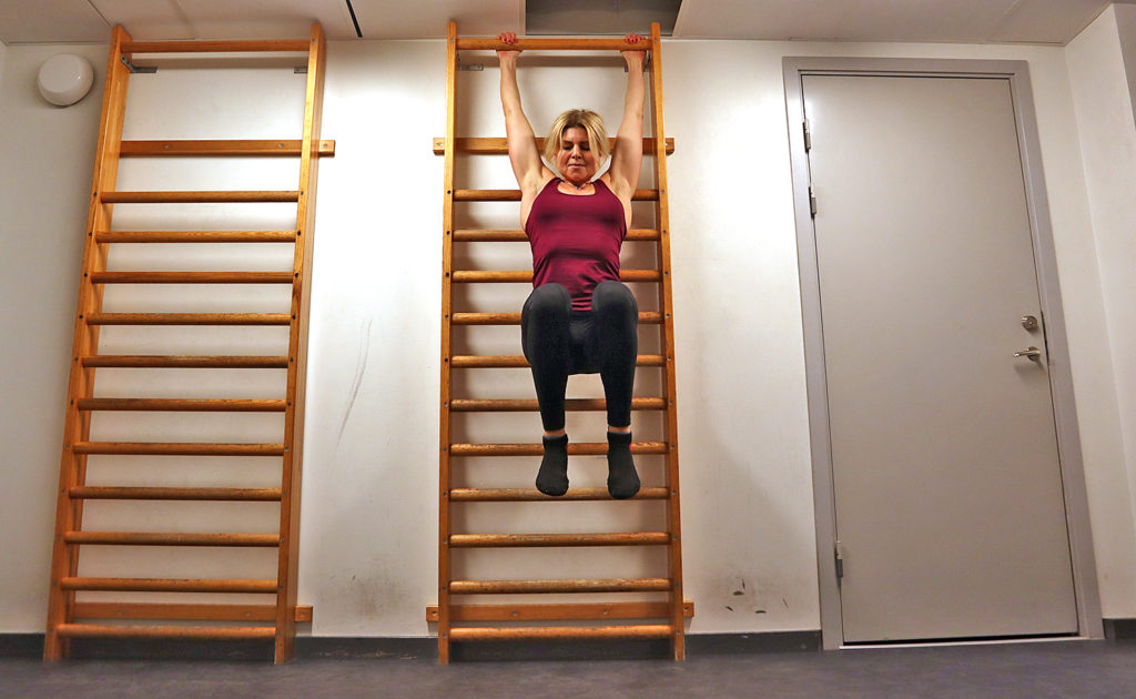 FILM: 6 övningar med ribbstol - Anna Jonasson - Trend o träning