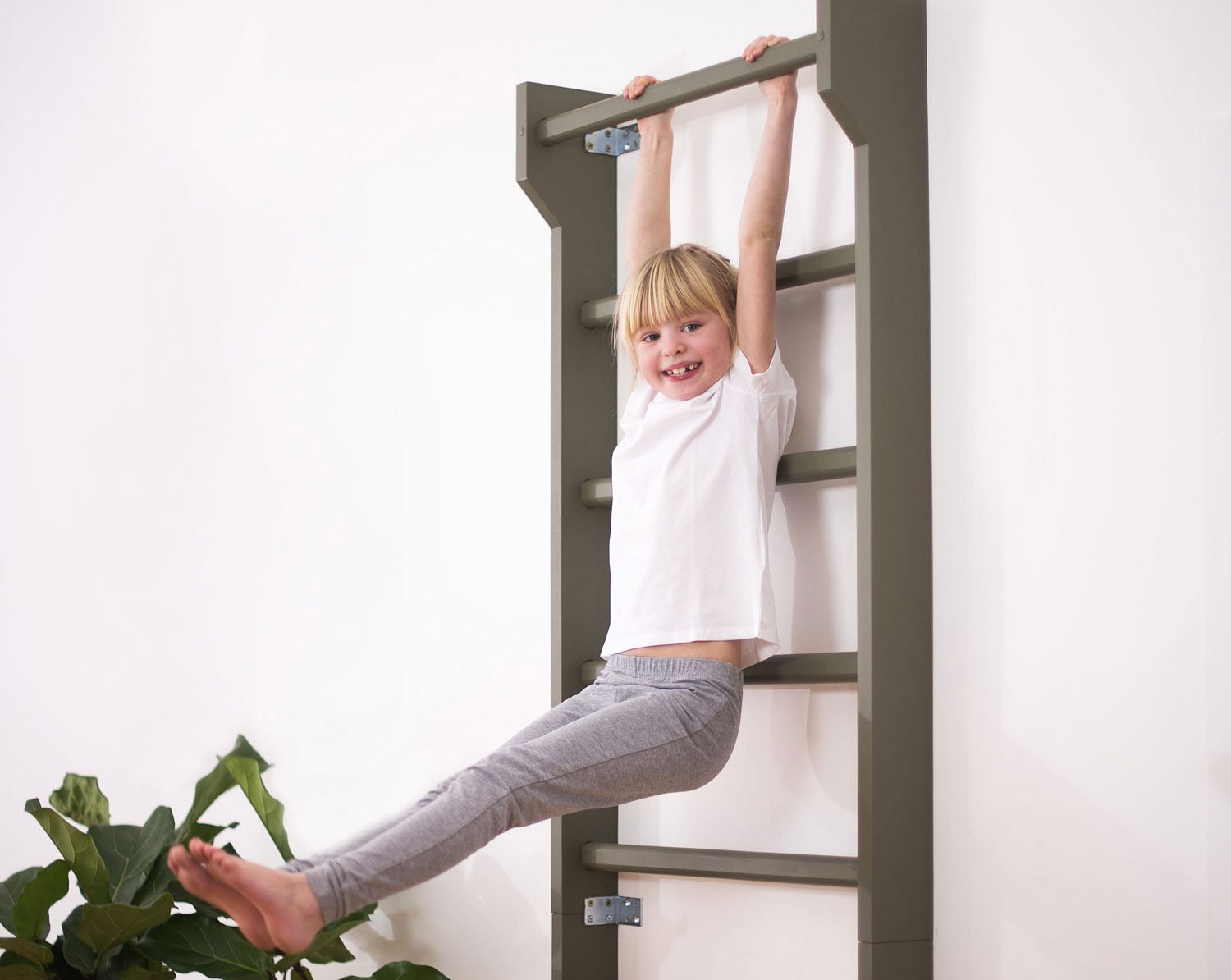 Vinn en ribbstol till din hemmaträning och sprallig lek - Anna Jonasson ...