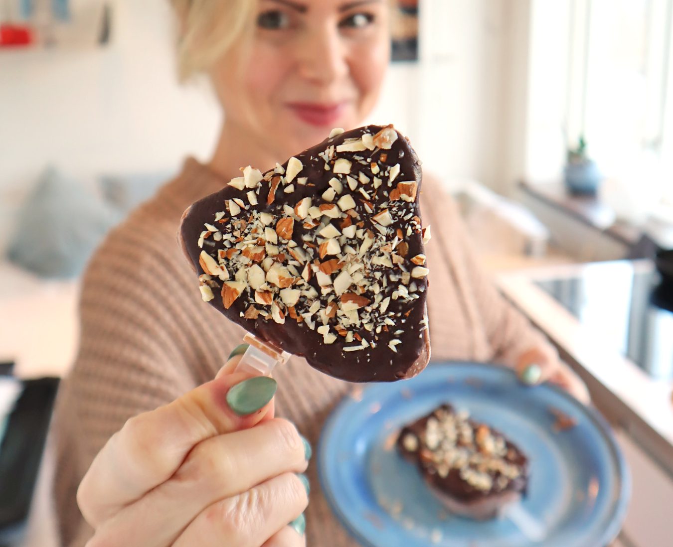 Kesoglass med choklad och nougatpralin – kalasgod proteinbomb - Anna ...
